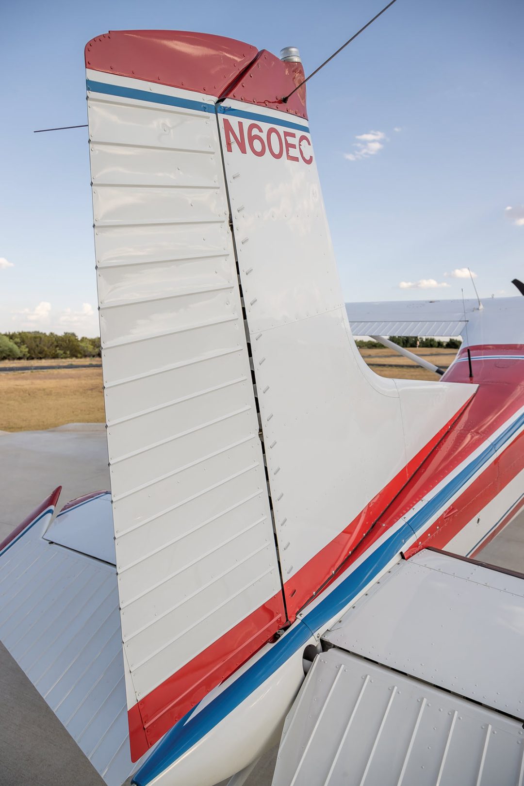The All Around Skywagon: Zack Wright's Restored 1979 A185F Taildragger ...