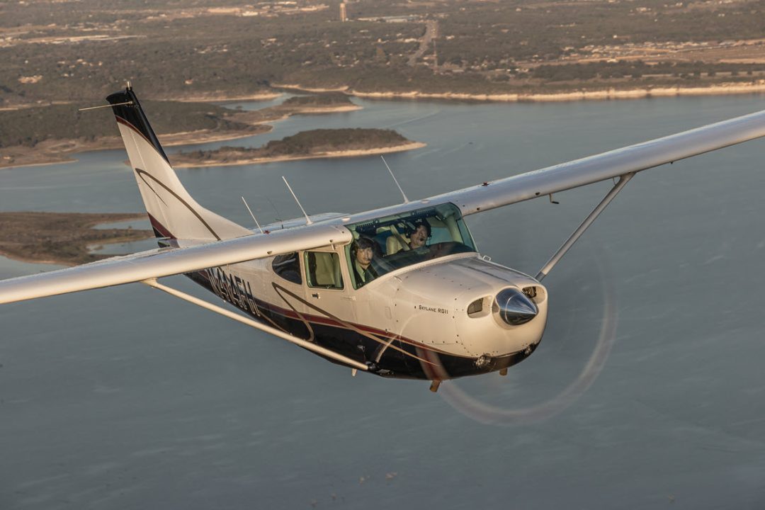 Cessna R182: The Retractable Gear Skylane | Cessna Owner Organization